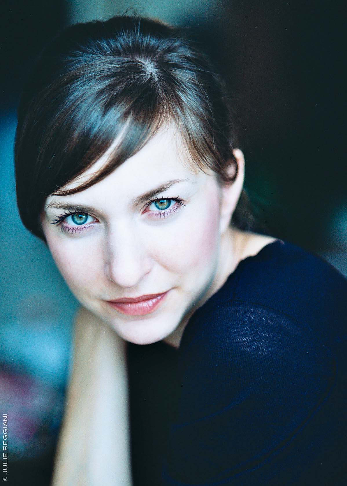 Book comédienne à Paris - Photographe d'actrice - Julie Reggiani